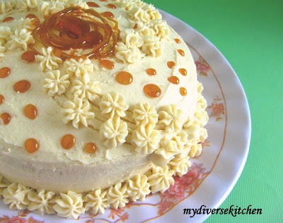 Caramel Cake With Caramelized Butter Frosting And Some Salted Cashewnut ...