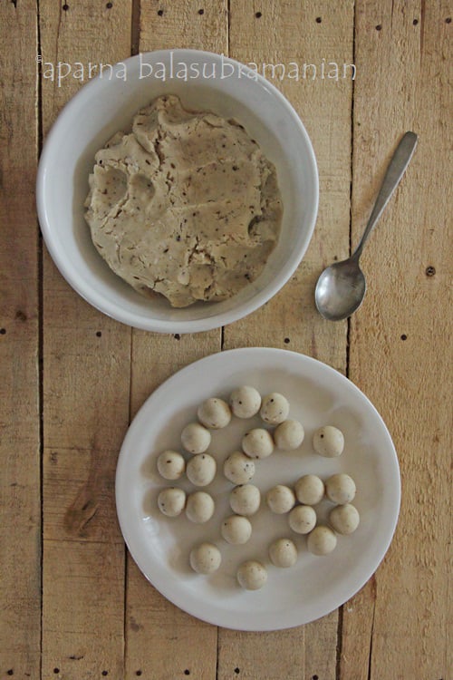 Vella Cheedai and Uppu Cheedai | My Diverse Kitchen - A Vegetarian Blog